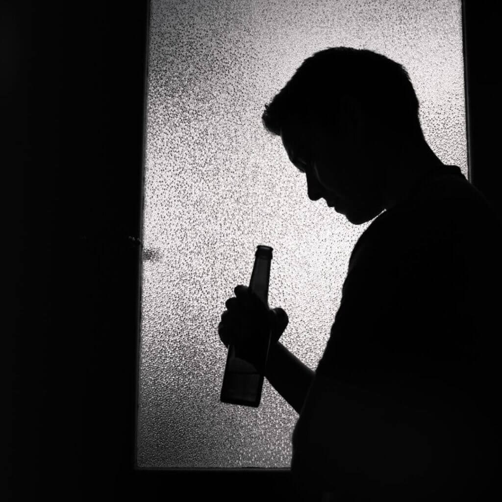 What Is Alcohol Use Disorder? Signs, Symptoms, and Treatment | Ashley ...